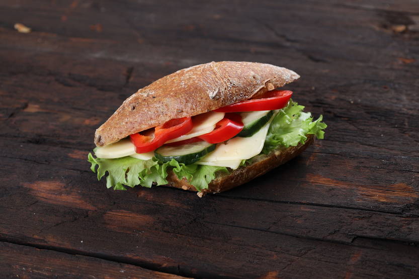 Täytetty Rouhesämpylä, juustotäyte - Oy Emil Halme Ab verkkokauppa